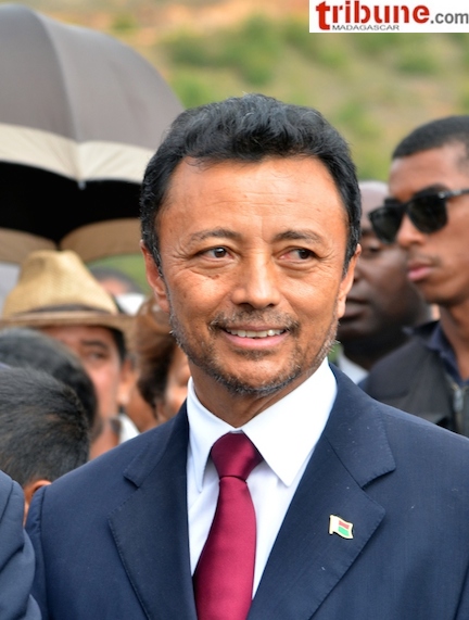 info:Ravalomanana a assisté aux obsèques de sa sœur | La gazette de puteaux