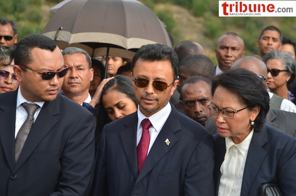 info:Ravalomanana a assisté aux obsèques de sa sœur | La gazette de puteaux