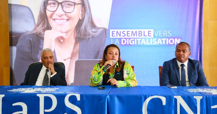 La CNaPS se met à l’ère de la digitalisation - Madagascar-Tribune.com